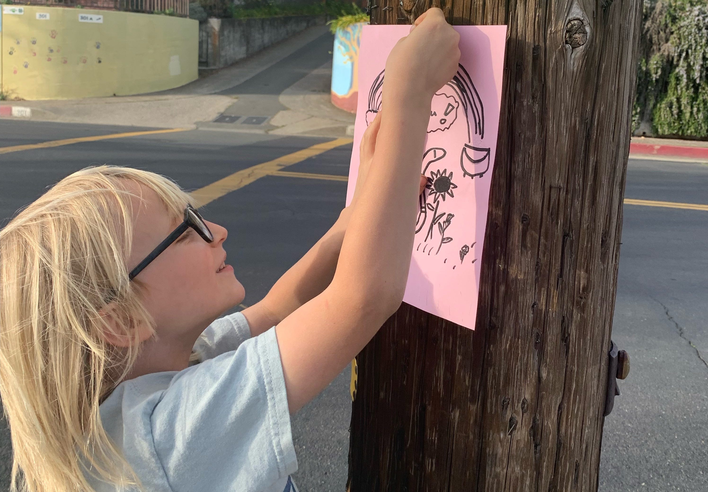 “Believe in yourself”: Free hotline features inspiring pep talks from ...