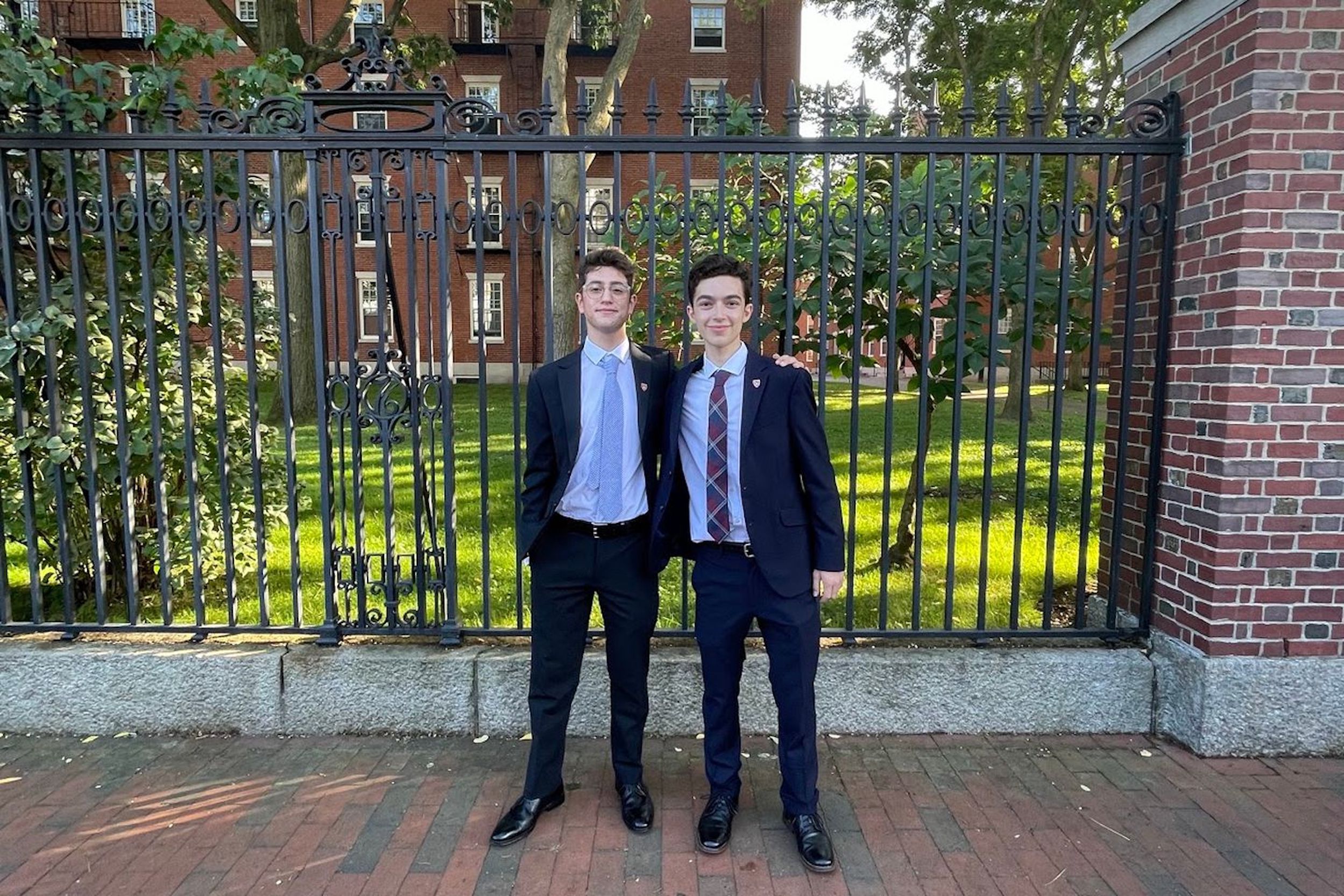 Harvard students’ site connects Ukrainian refugees with people offering ...