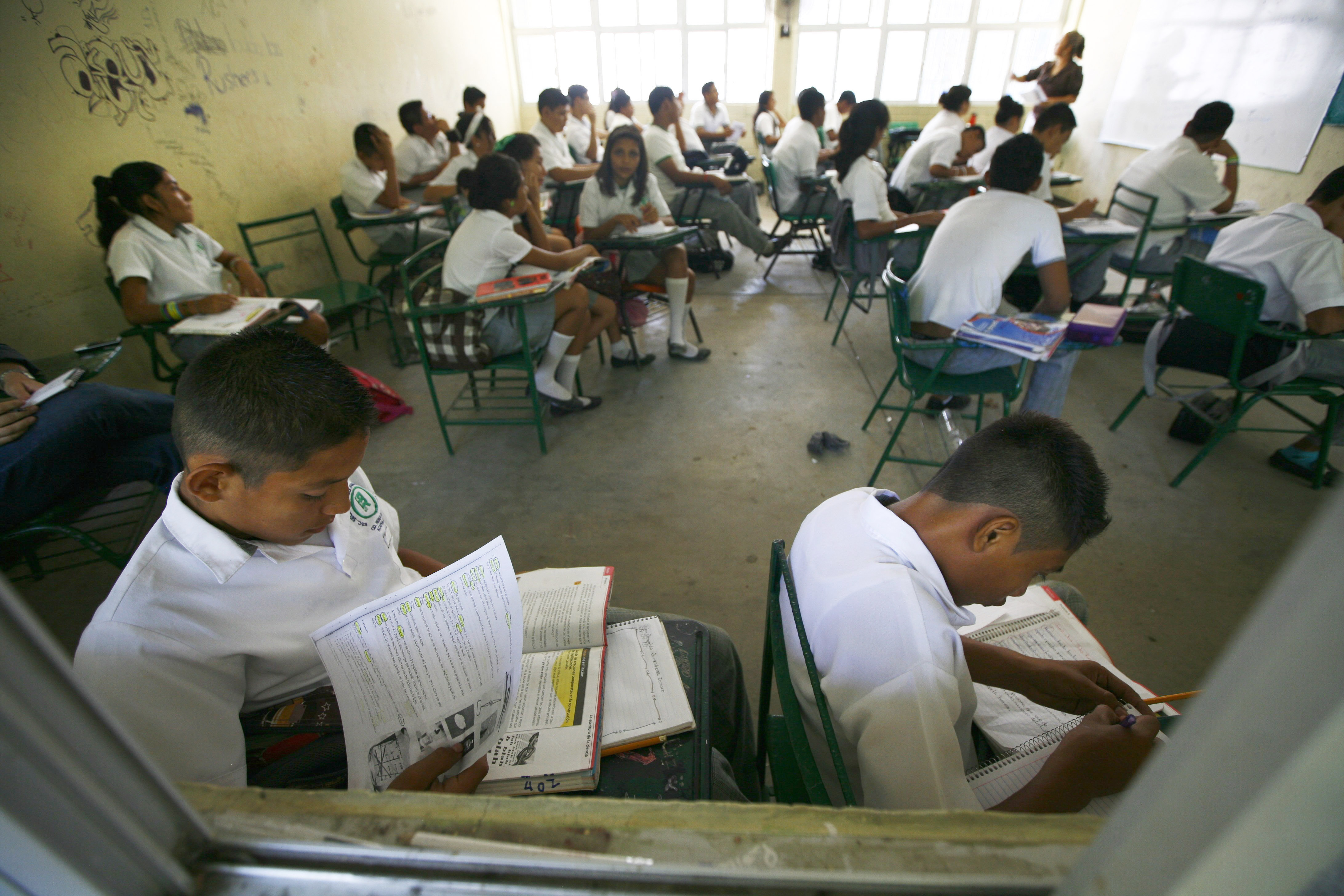 In Mexico, "a violent country," focus turns to bullies in schools