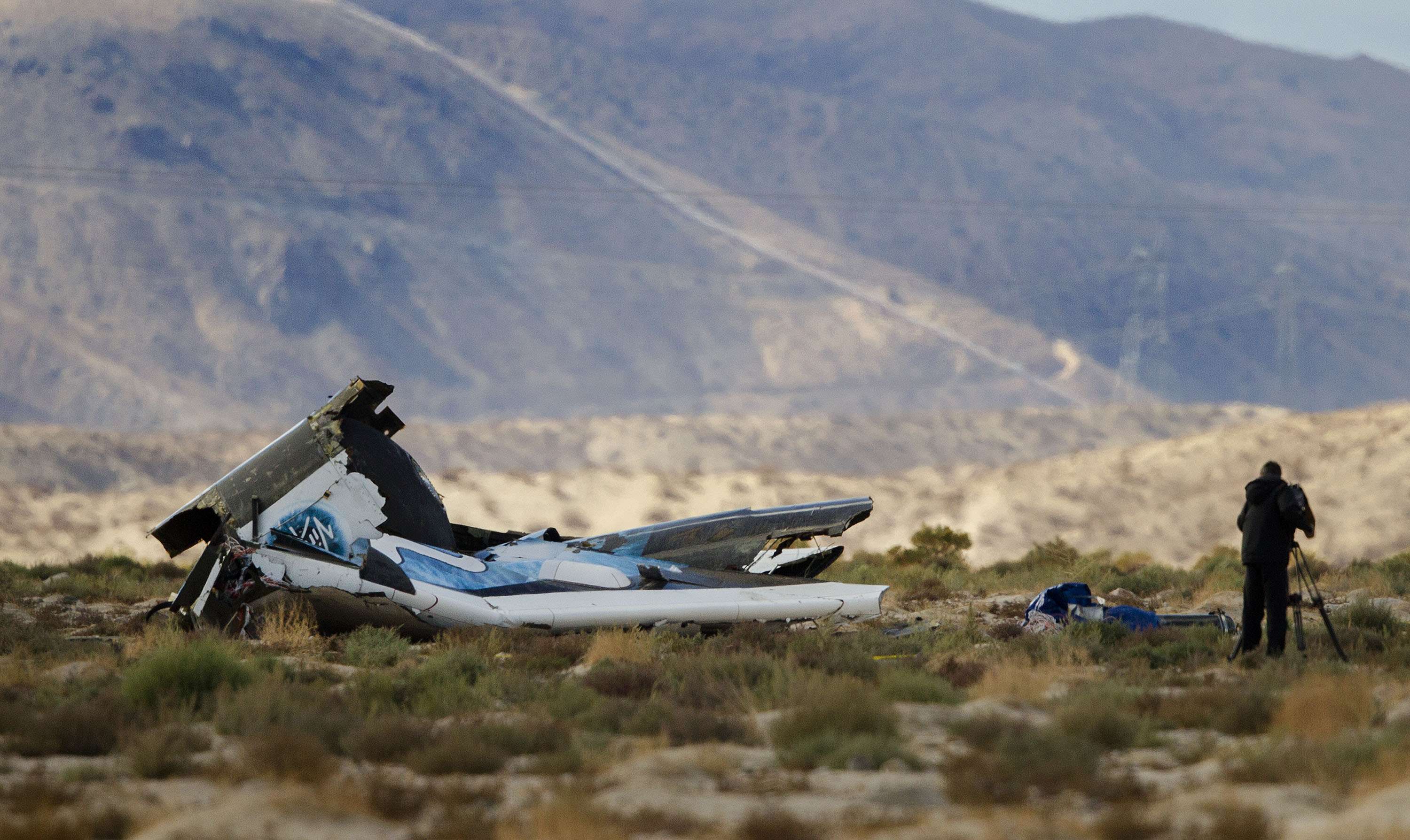 Rocket plane crashes in California