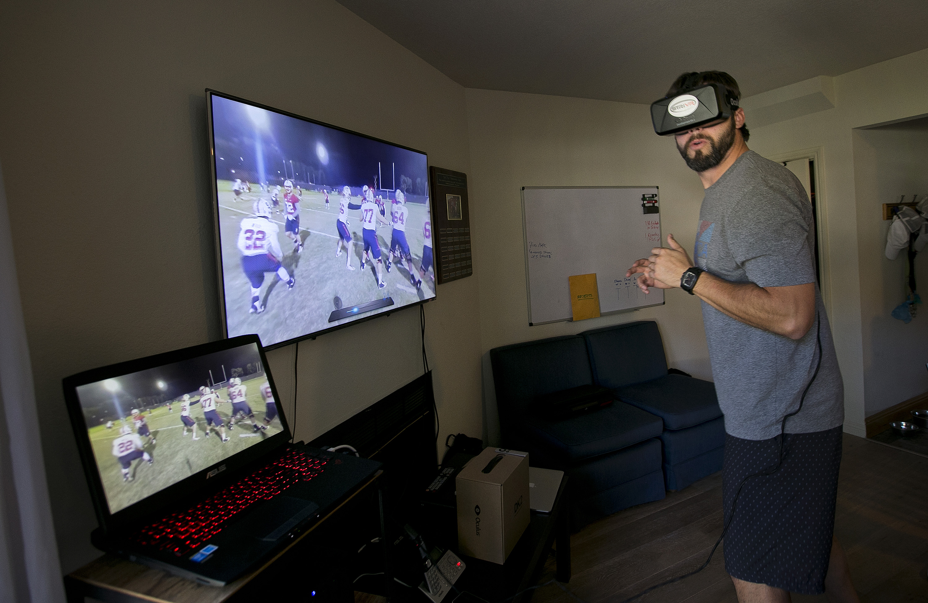 Virtual-reality football taking the field with NFL and college players