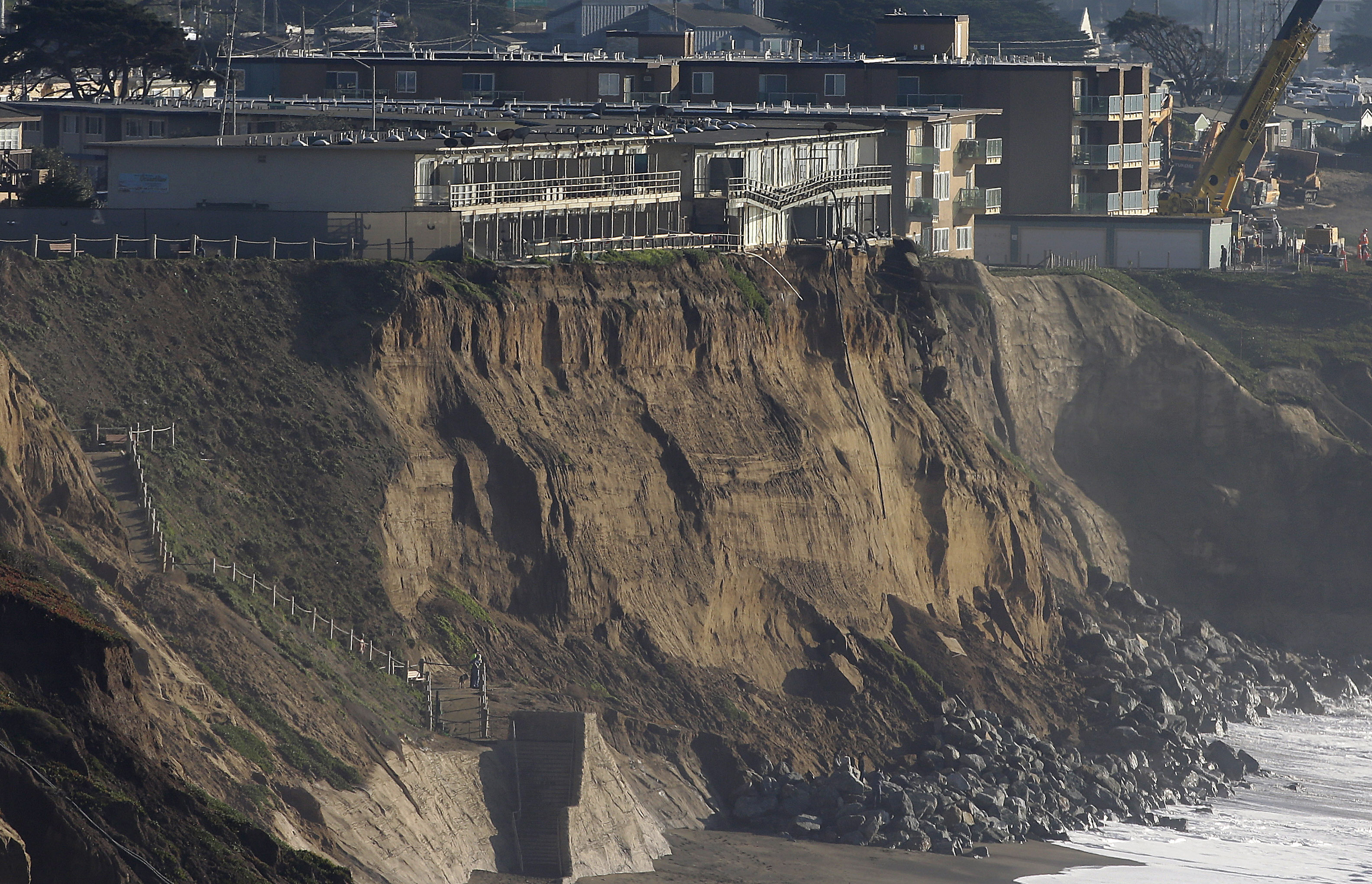 Living on edge: Californians watch as cliffs crumble way toward homes