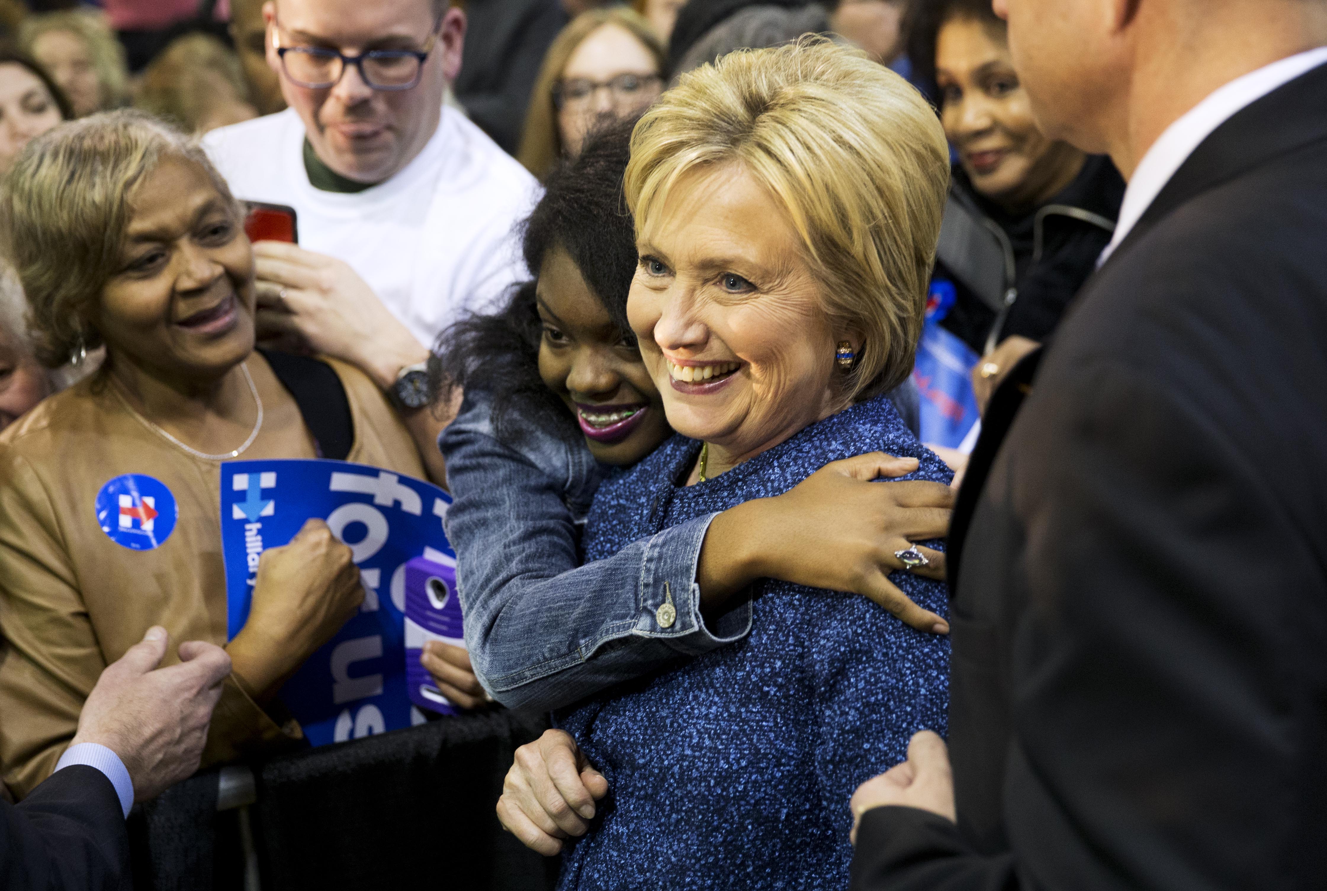 Hillary Clinton beats Bernie Sanders in South Carolina Democratic primary