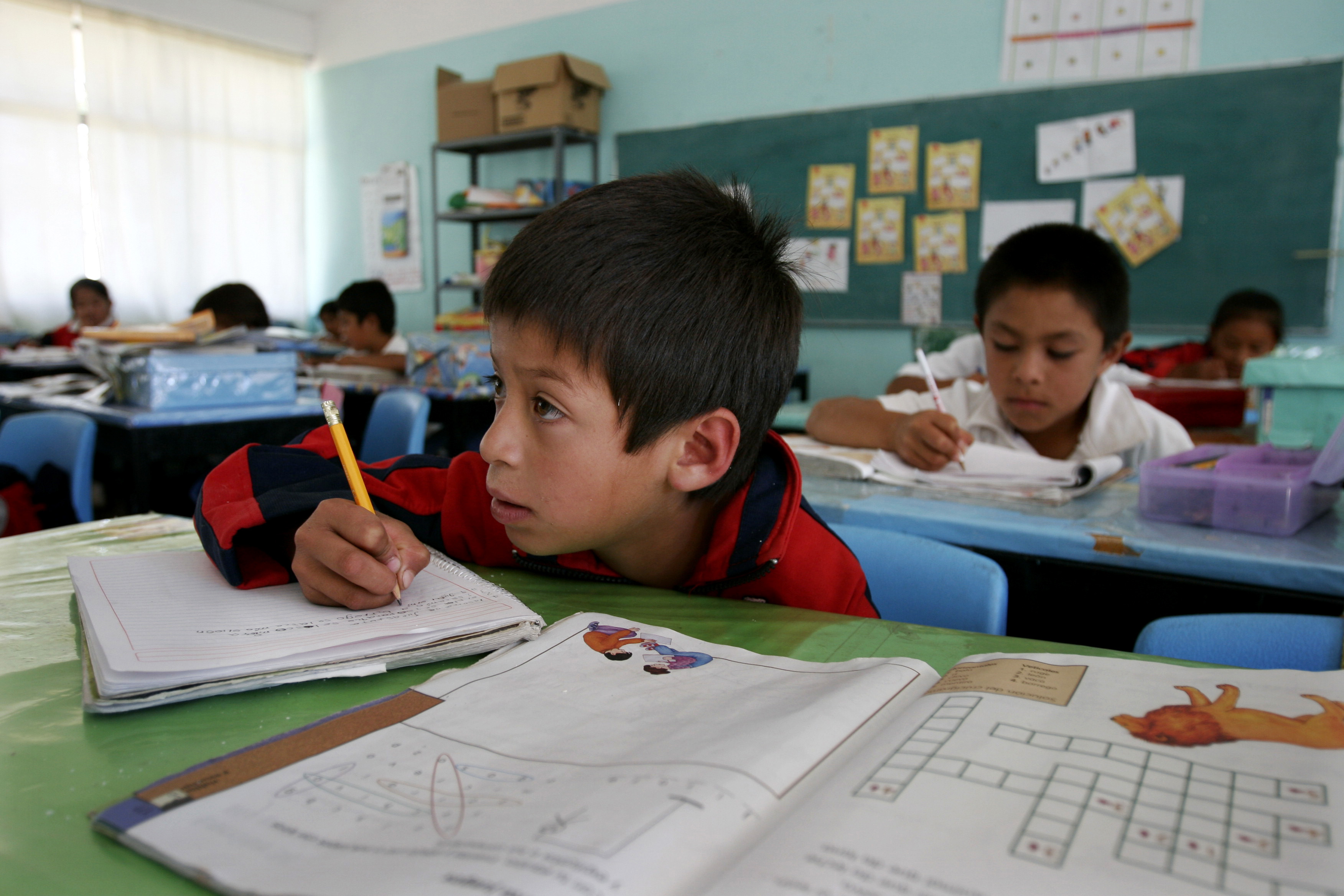 Children born in U.S. struggle in Mexican schools