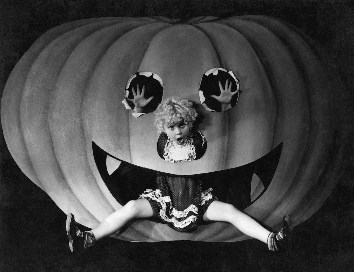Time Machine (1892): The customs of Halloween