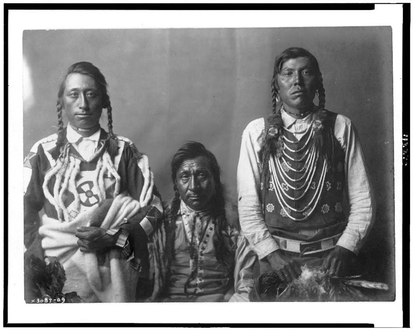 Photographer takes 40,000 pictures of disappearing Native American life