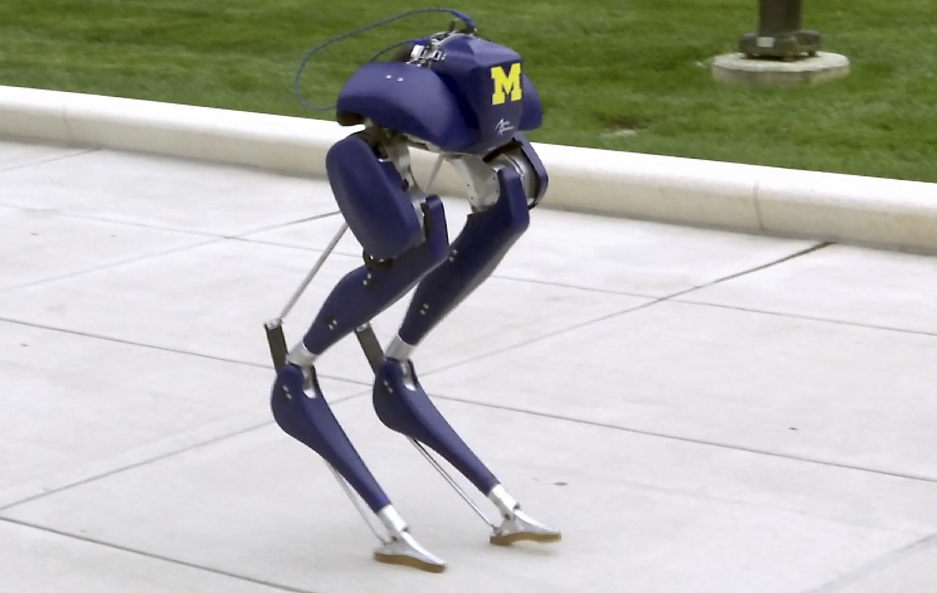 University of Michigan professor uses robot to teach programming
