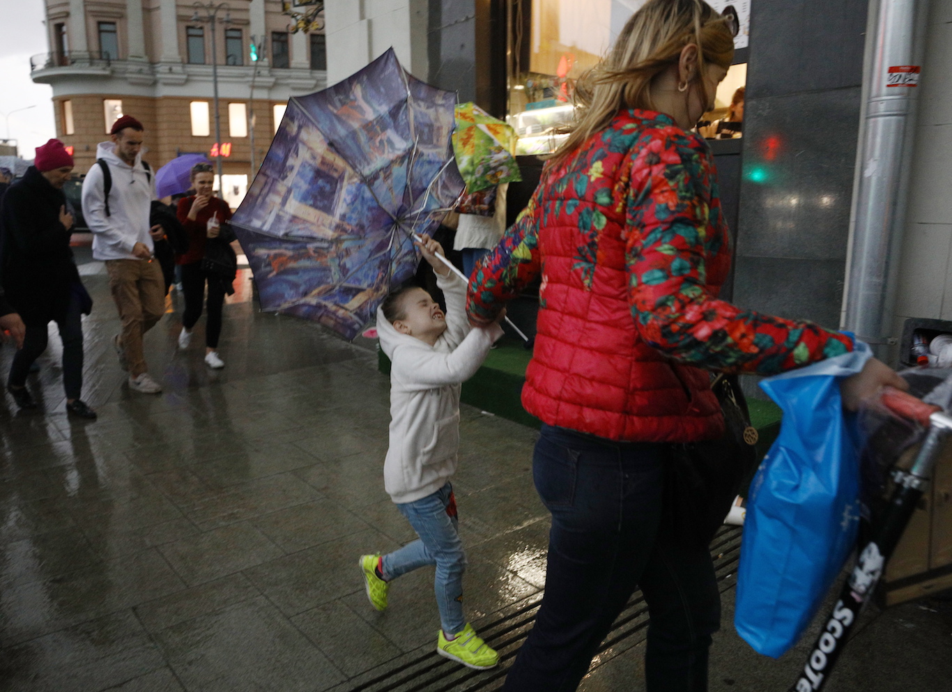Big Questions: What causes windy weather?