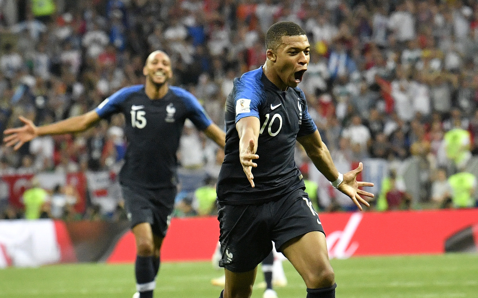 France wins World Cup final by beating Croatia 4-2