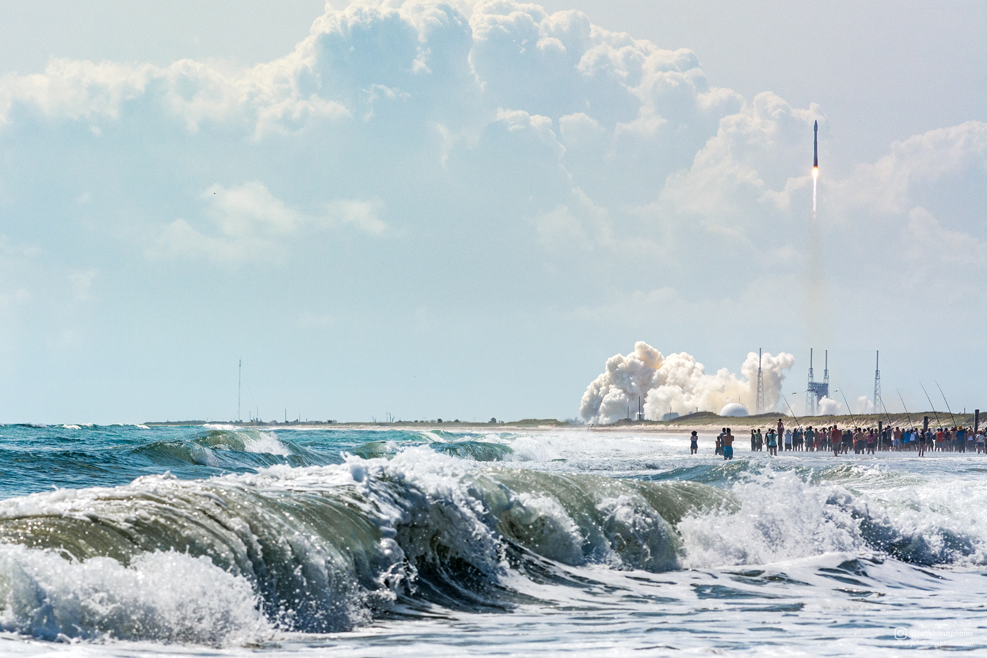 Teenager launches career as rocket photographer