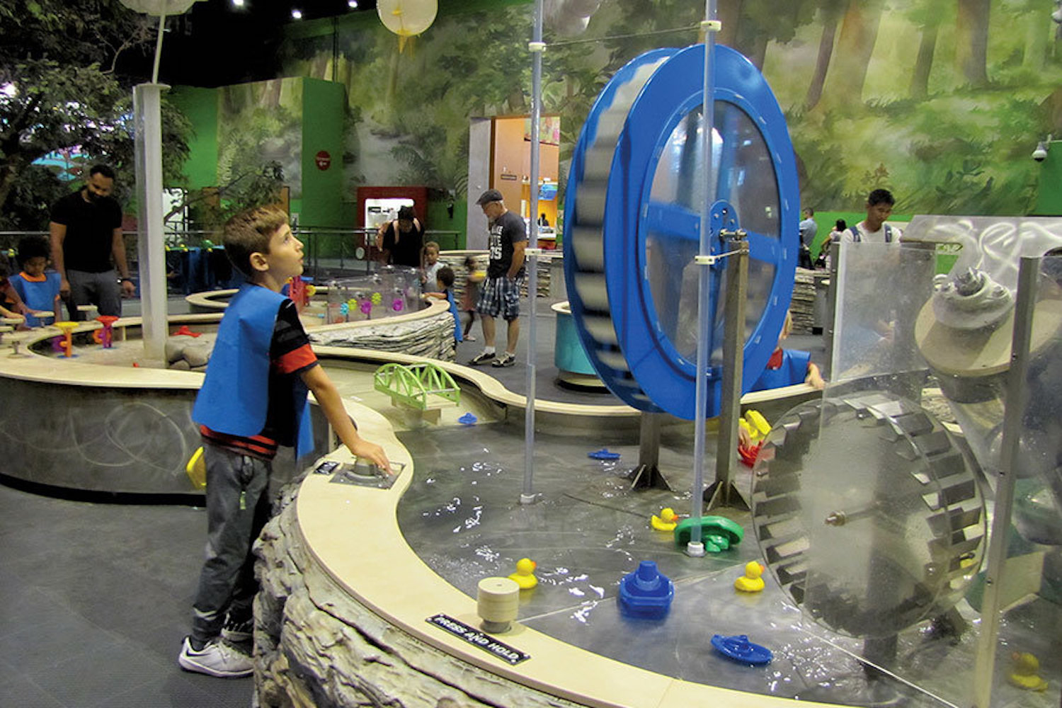 Museum encourages kids' learning through experience and touch