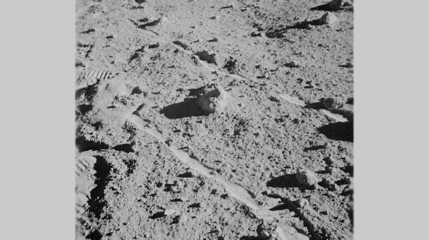 Earth's oldest rock may have been discovered (on the moon!)
