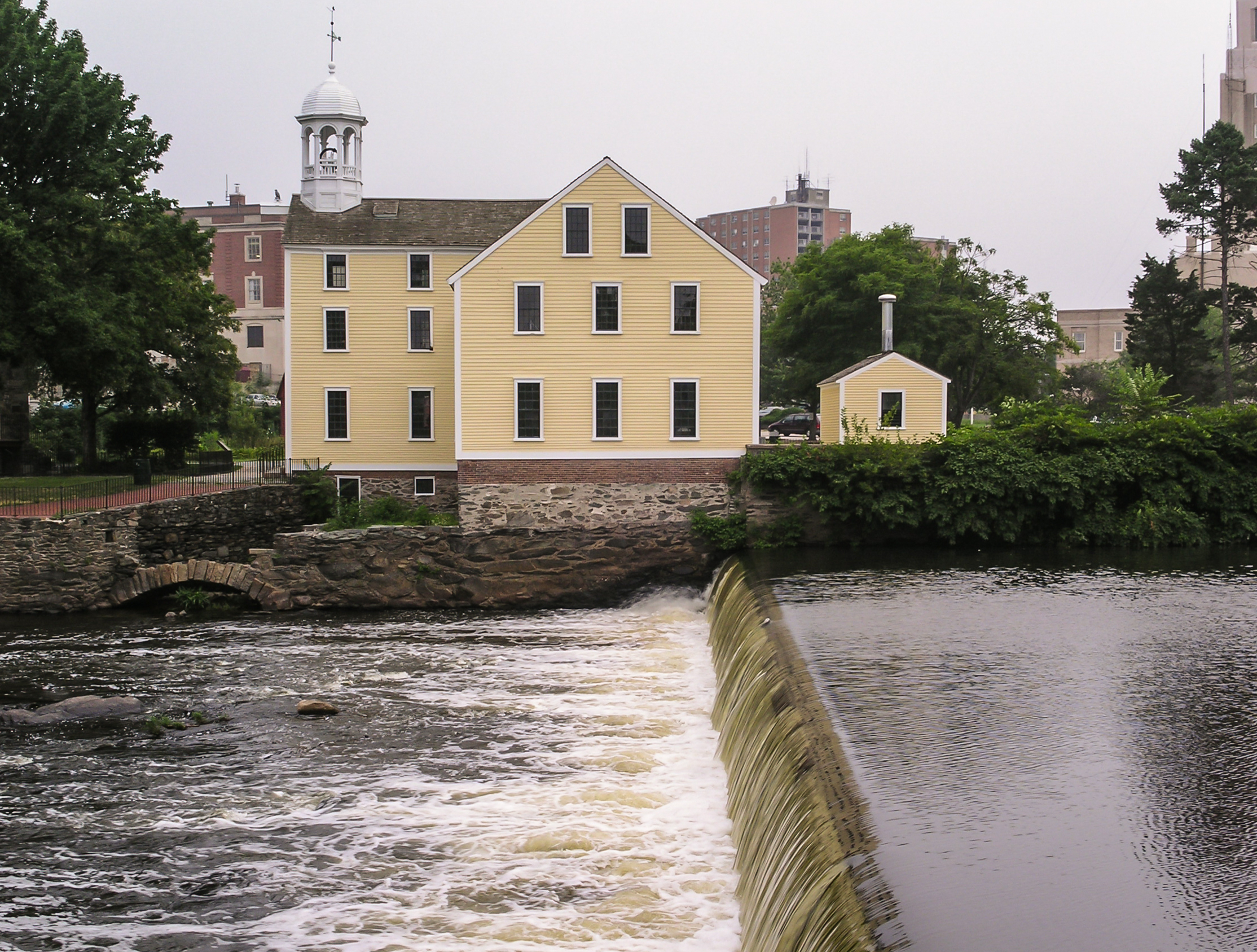 The first American factories