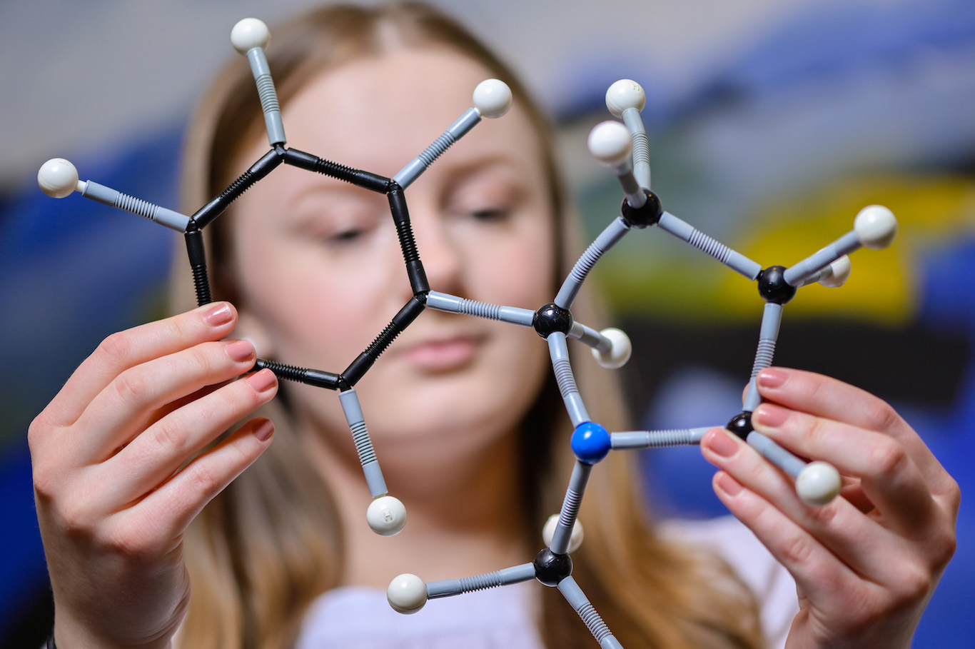 An introduction to chemical compounds
