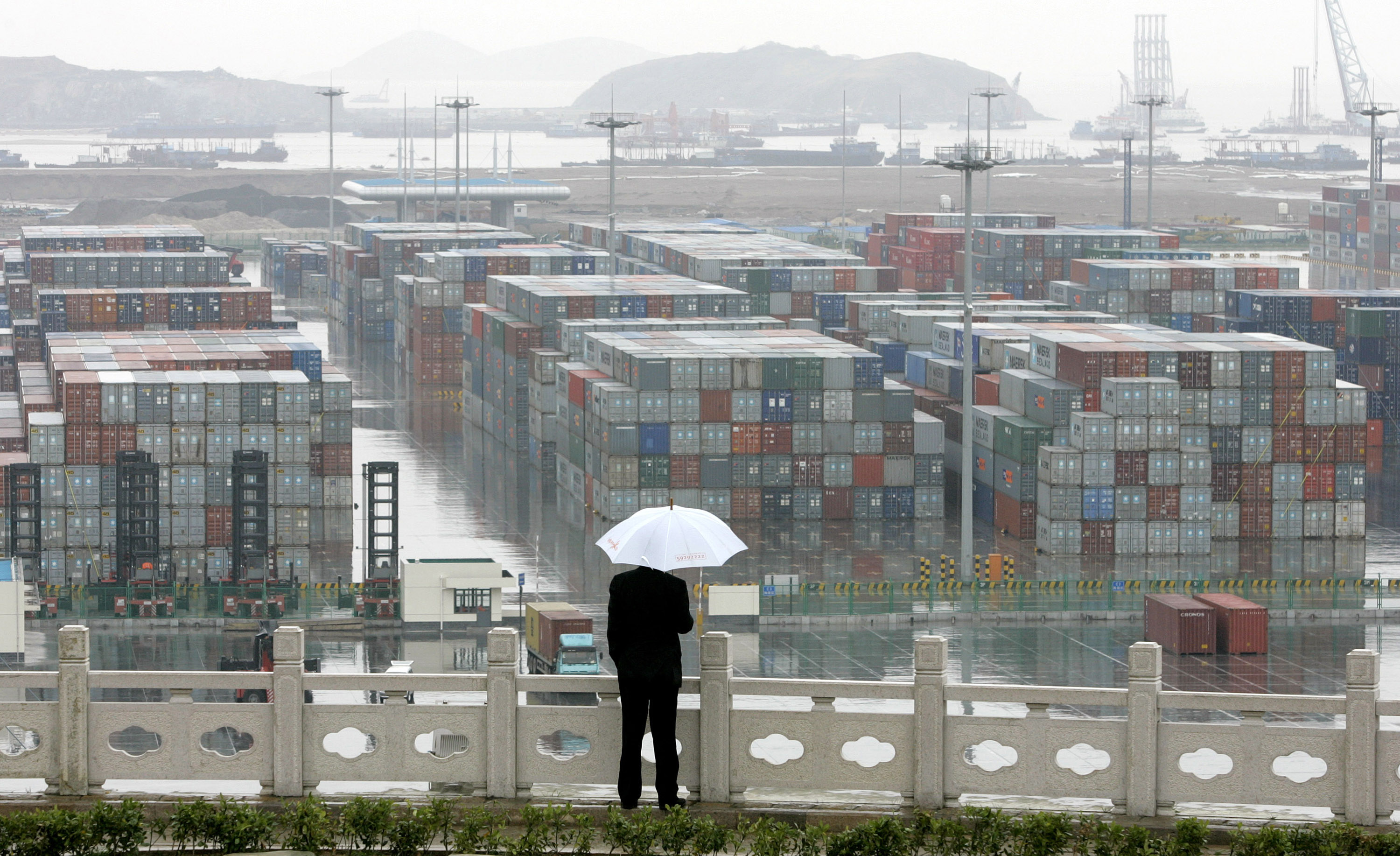 The pros and cons of trade deficits and surpluses