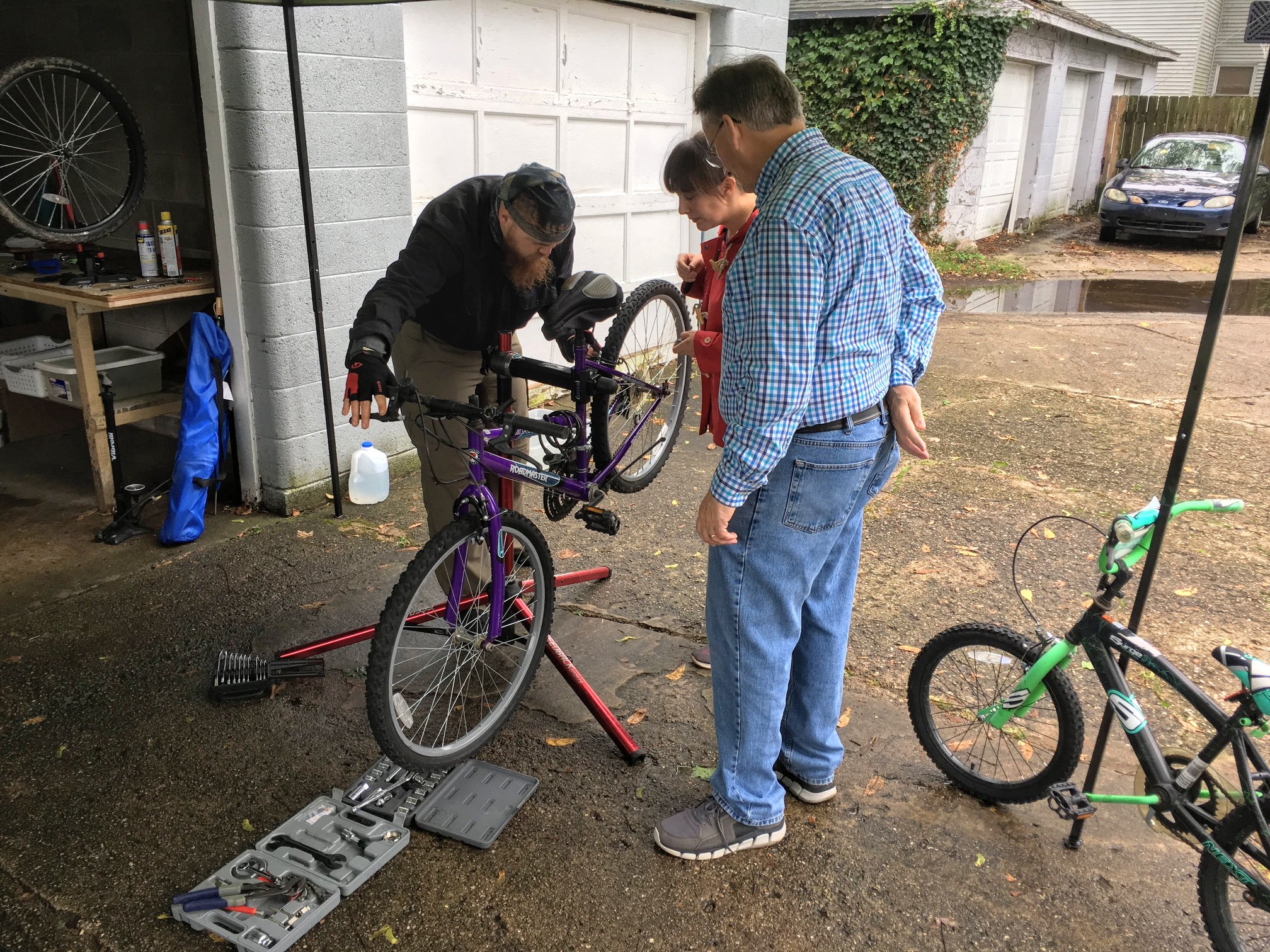 All-volunteer South Bend Bike Garage lets you fix, buy or earn a bike