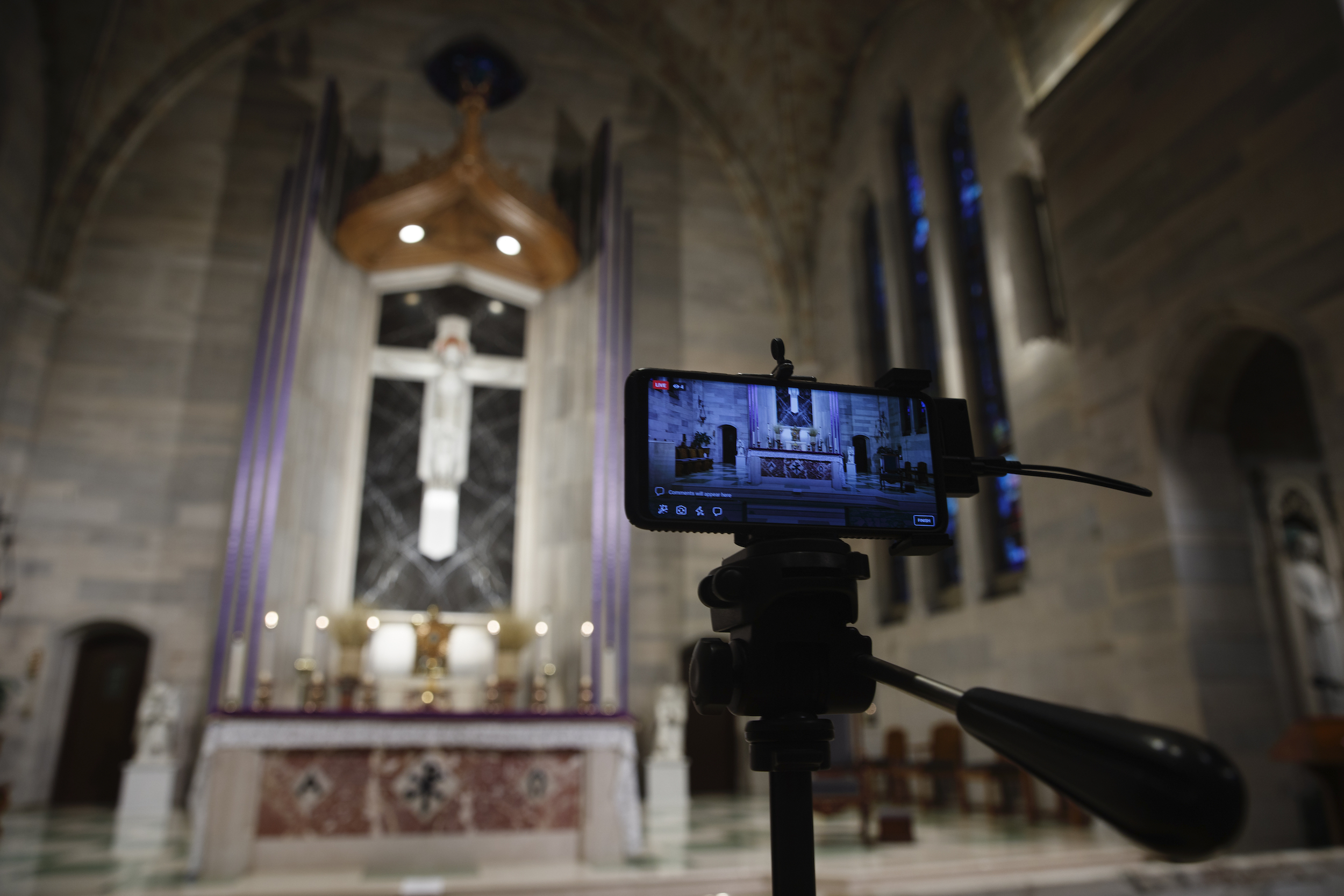 Zoom Shabbat, drive-through confessional: Faith during coronavirus