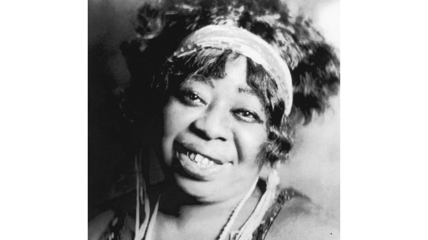 "All they want is my voice": The real story of "Mother of the Blues" Ma ...